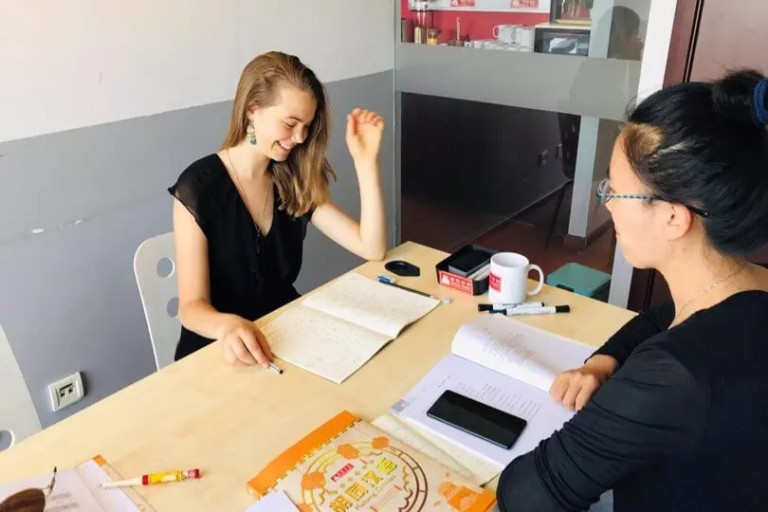 Learn Chinese in Shanghai | Chinese School in Jing'an | Hutong School